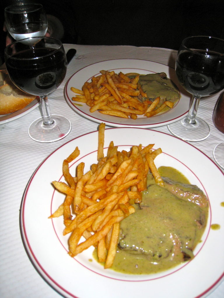 10 Things You Must Do In Paris