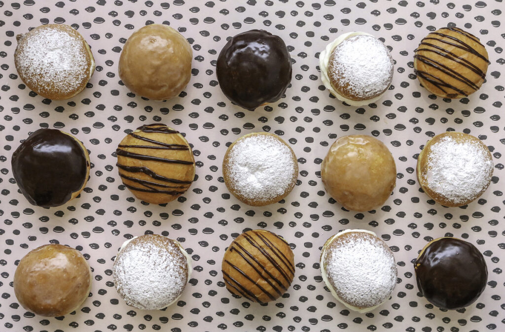 Delicious Polish Paczki In Chicago and the Midwest